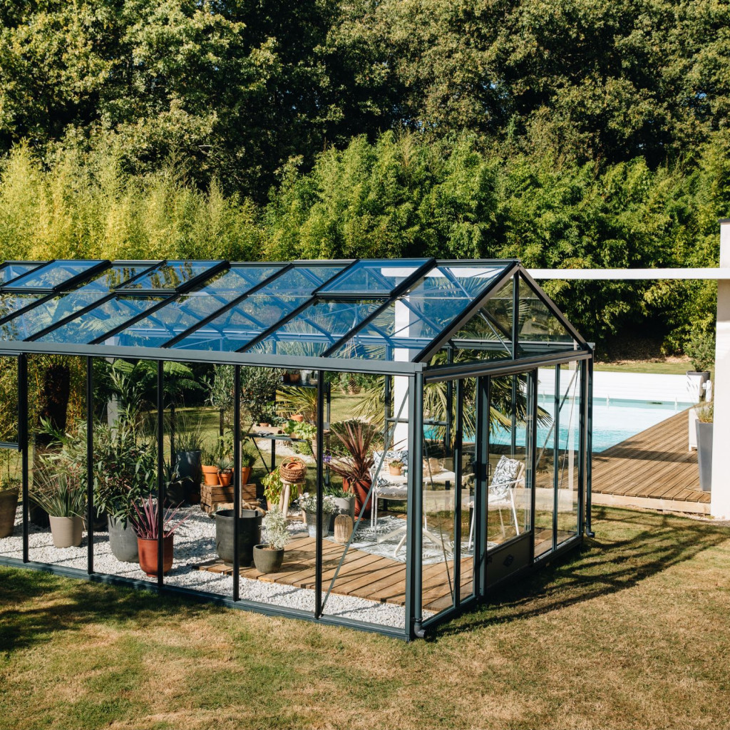 Serre en aluminium ou en bois : comment faire le bon choix pour son ...